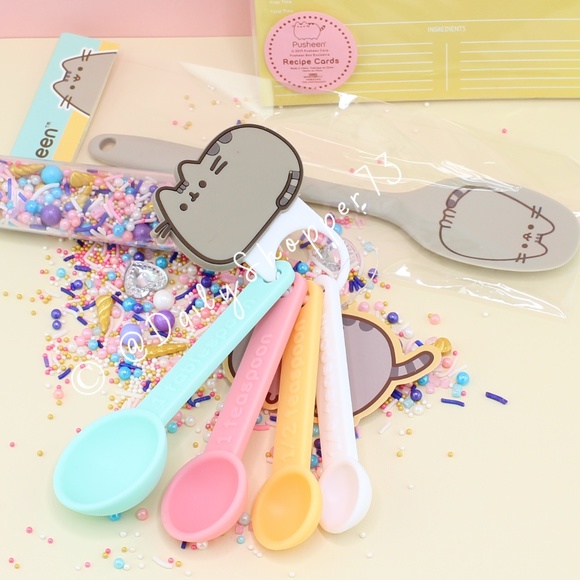 Pusheen | Kitchen | Pusheen Kawaii Baking Set Of 3 | Poshmark
